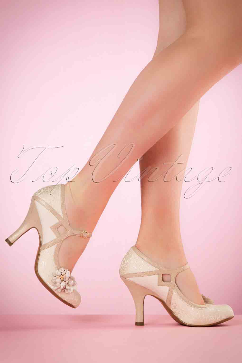 ᐅ 50s Yasmin Pumps in Cream